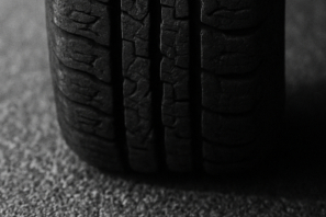 TWI pneu : rôle et vérification du témoin d’usure | Auto5